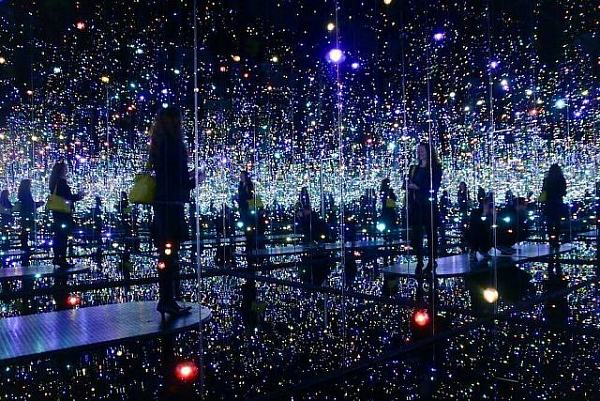 Yayoi Kusama, Infinity Mirrored Rooms, Installation, Tate Modern ...
