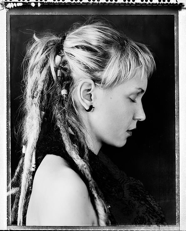 Bashka par Vladimir Longauer, Photographie, Film instantané | Art Limited