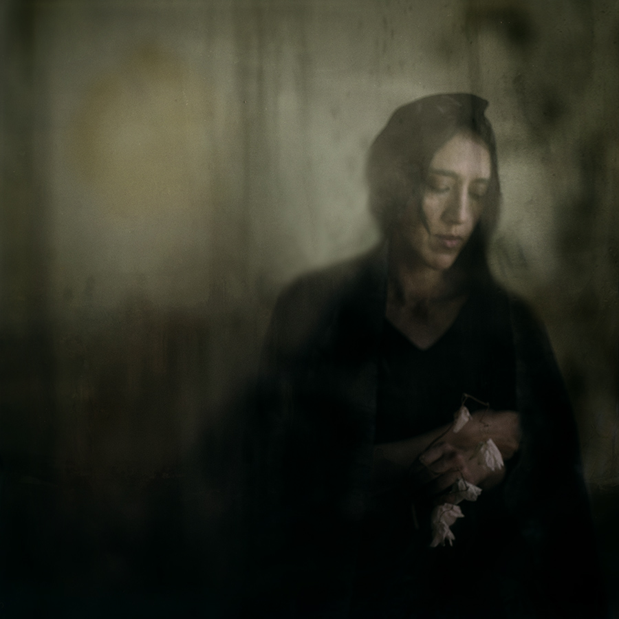 I lock my door upon myself par Katia Chausheva, oeuvre d'art | Art Limited
