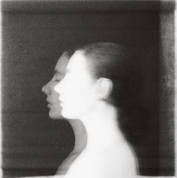 Vertigo par Elena Oganesyan, oeuvre d'art | Art Limited