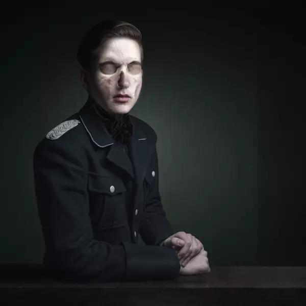 Shy par Ruadh Delone, Photographie, Montage, retouche | Art Limited