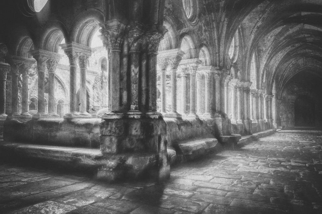 Méditation monacale by Yves Taïeb, Photography, Digital | Art Limited