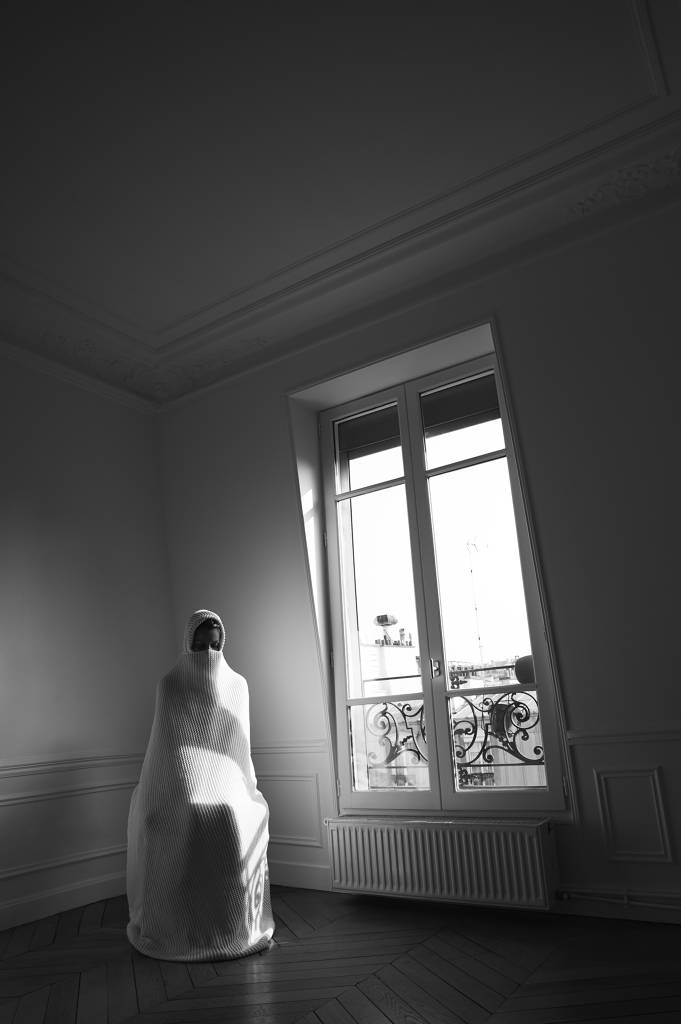 Salle d'attente by Gérard Berr, Photography, Digital | Art Limited