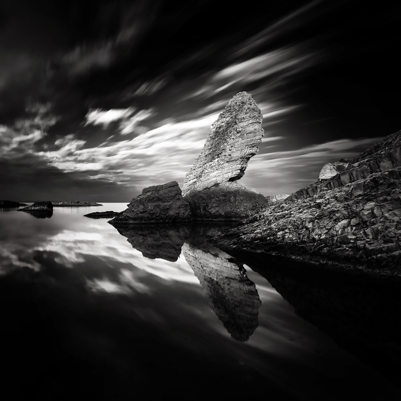 Contradictory par Ozkan Konu, Photographie, Numérique | Art Limited