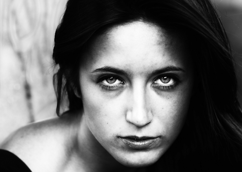 Ola 1 by Jaroslaw H. Kozlowski, art work | Art Limited