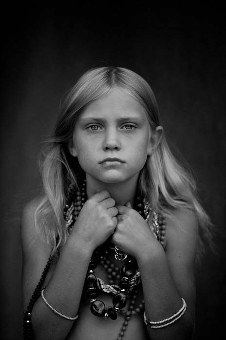 Sandra by Anna Ajtner, art work | Art Limited