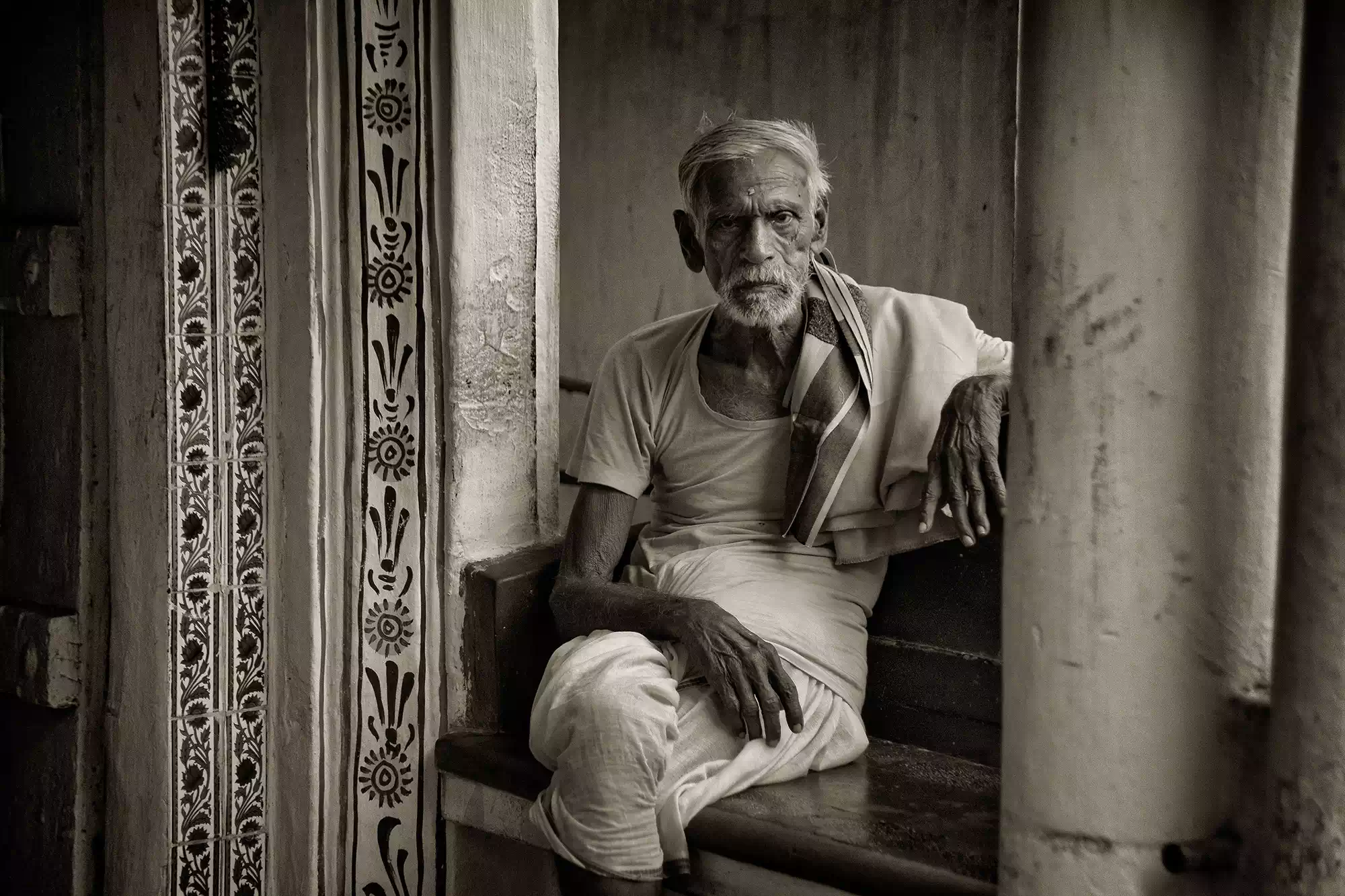 PORTRAIT D'UN VIEIL HOMME À PURÎ by Pierre Arnoldi, Photography ...