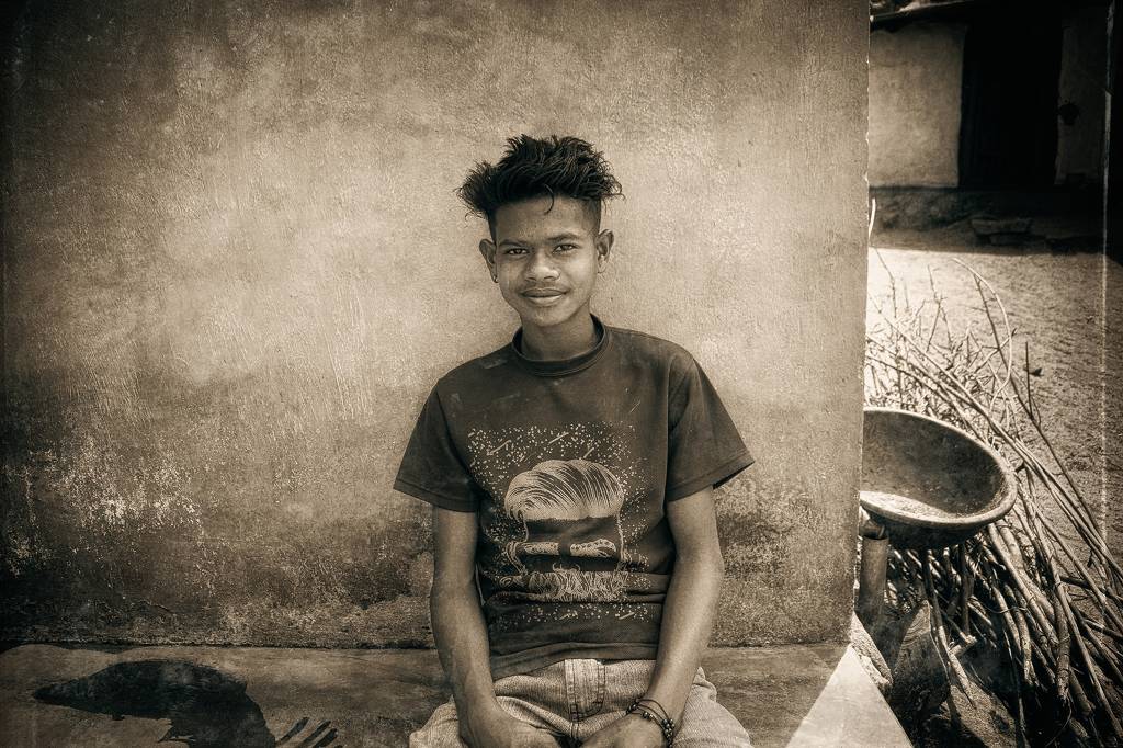 PORTRAIT D'UN JEUNE HOMME AU VILLAGE DE KAKIRIGUDA by Pierre Arnoldi ...