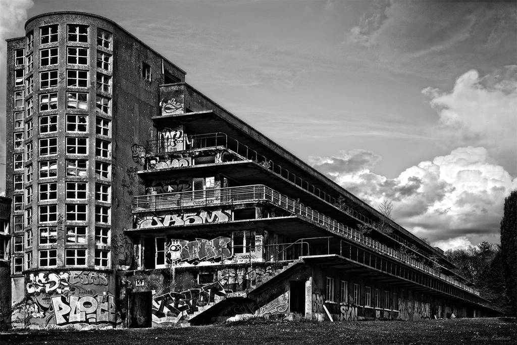 Point De Fuite par Didier Cathala, Photographie, Numérique | Art Limited