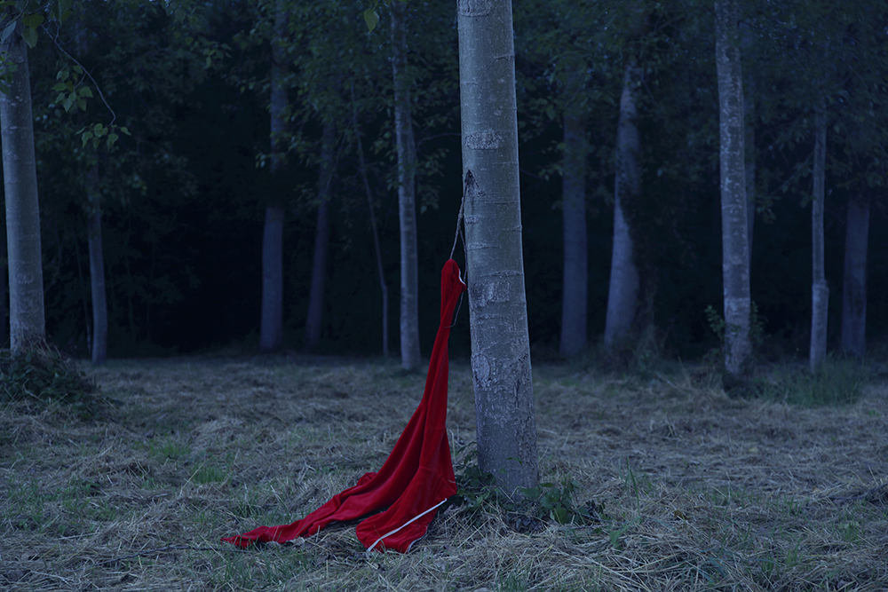 L'énigme by Mick Bulle, art work | Art Limited