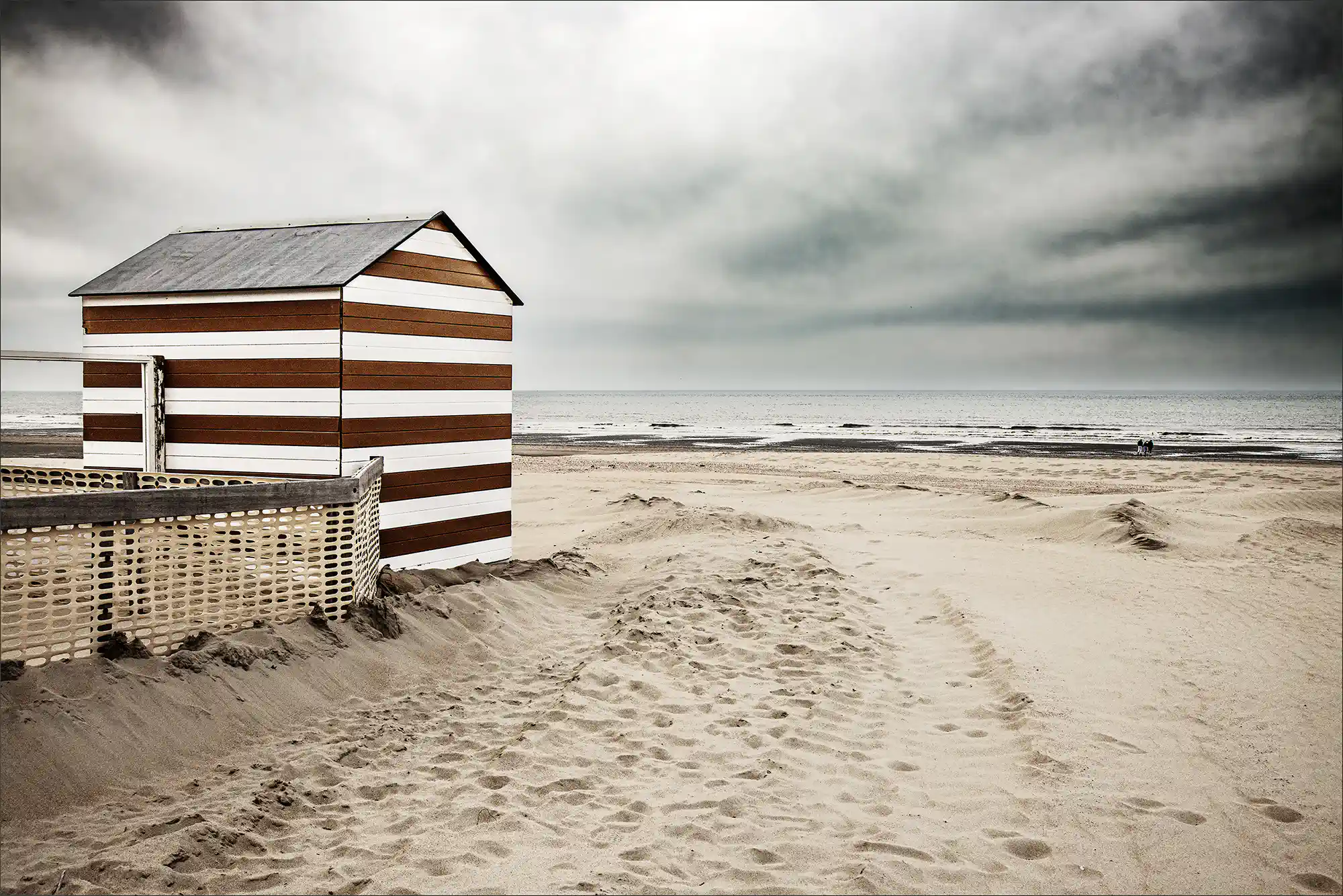 Down the waterline by Gilbert Claes, Photography, Digital | Art Limited