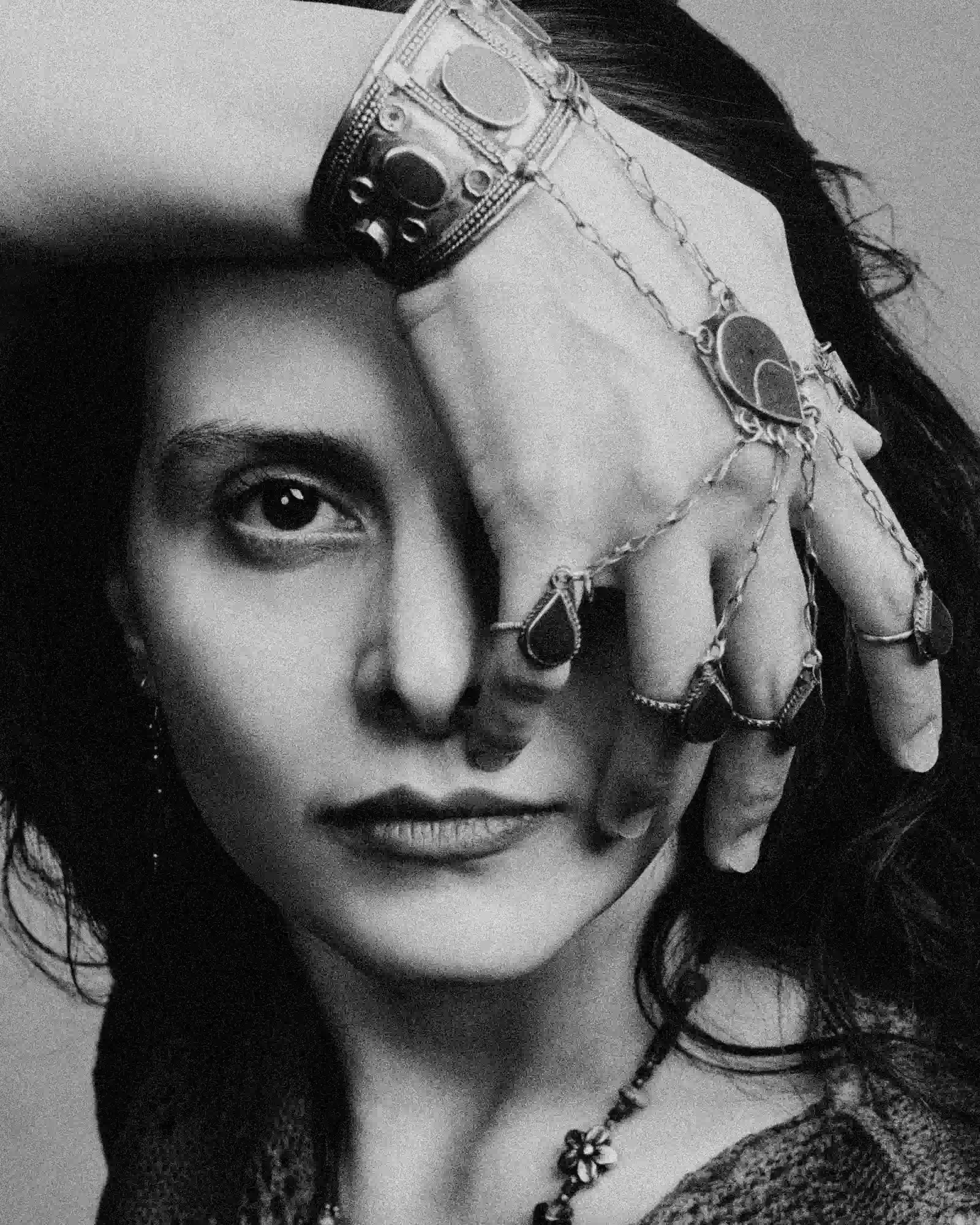 Mahtab par Hamidreza sheikhmorteza, Photographie, Numérique | Art Limited