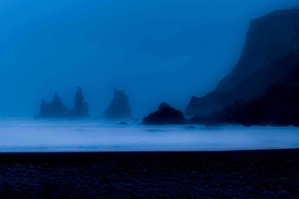 Rainy Iceland par Angelika Vogel, Photographie, Numérique | Art Limited