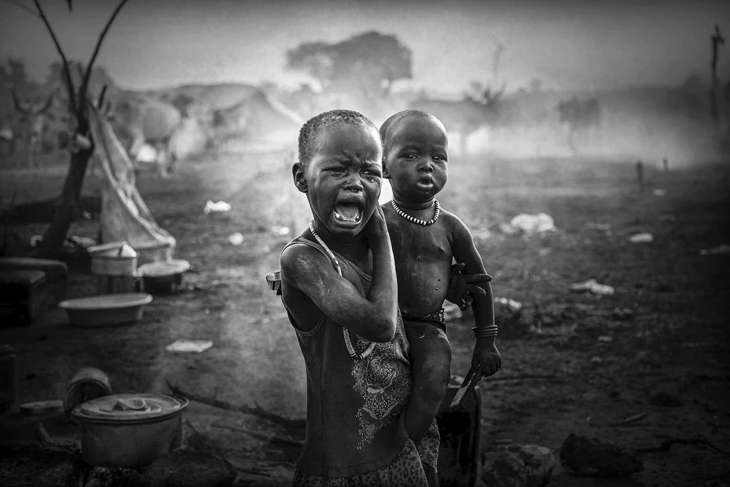 Crying child Mundari,South Sudan par SVETLIN YOSIFOV, Photographie ...
